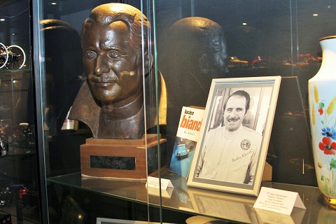 Retro: American Dream Cars and Bikes in Autoworld. Hoofdrol voor Ford ...